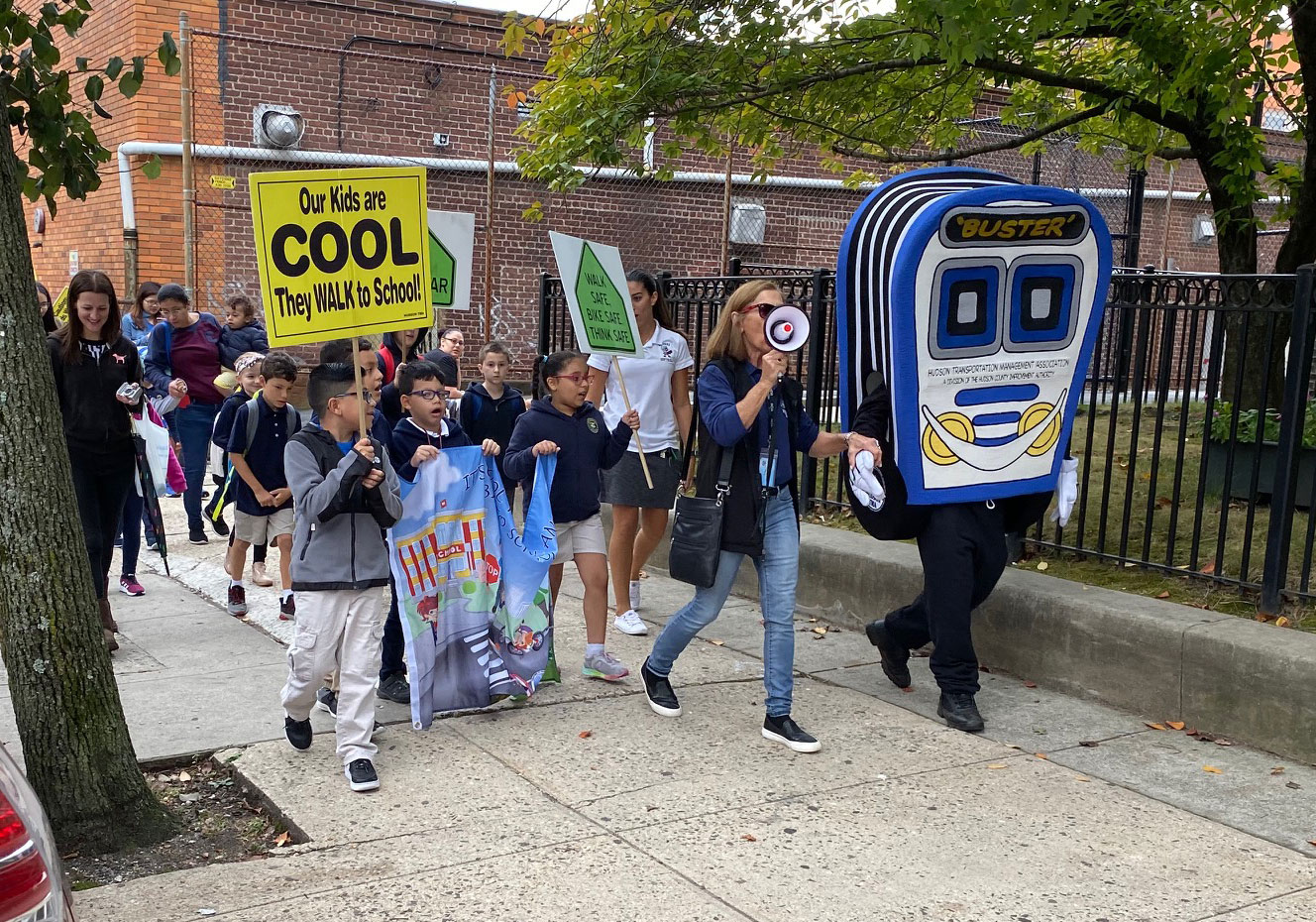 Parents Walking Children to School Program | Hudson TMA